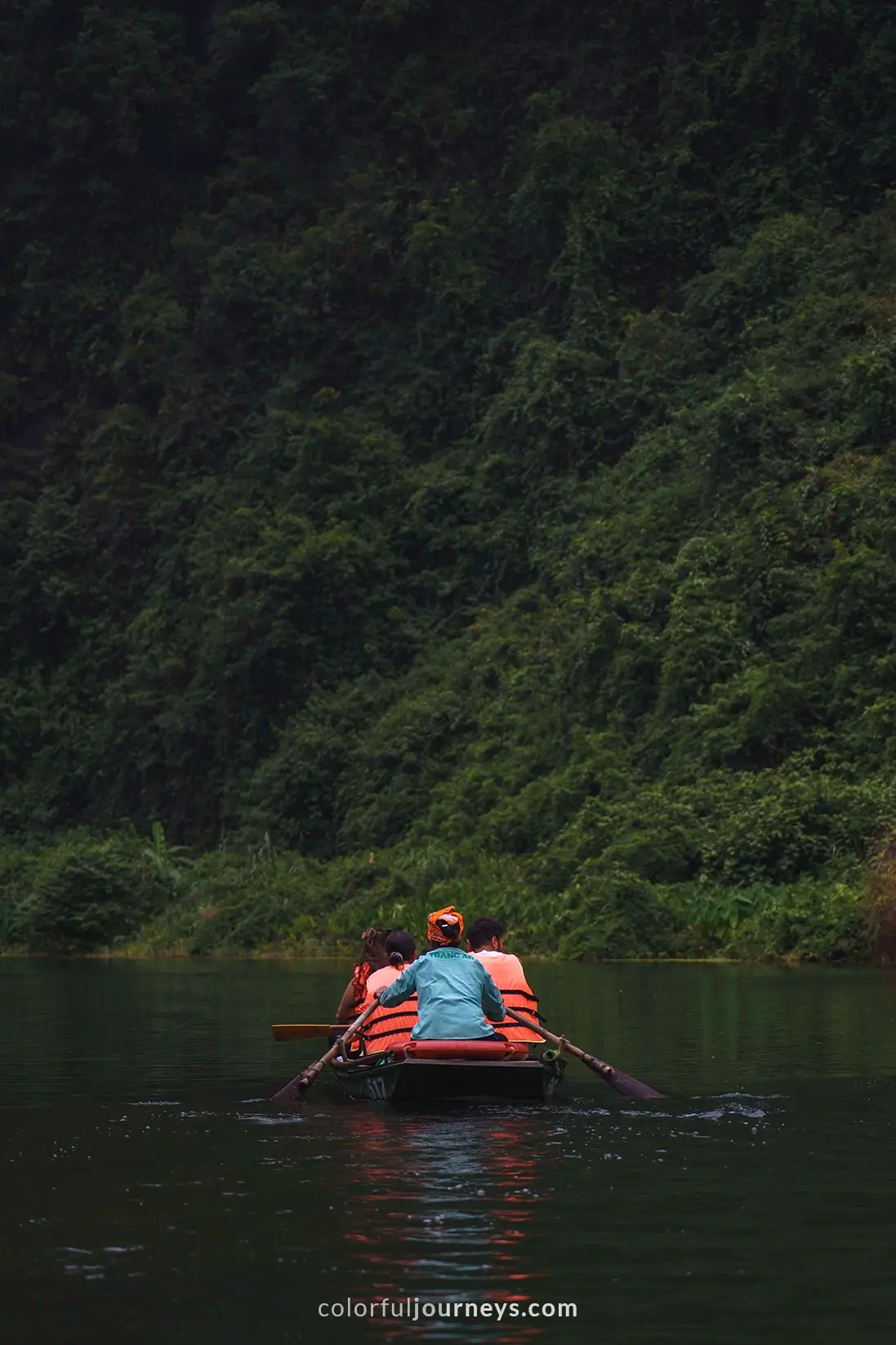 Trang An Boat Tour: Best Route, Prices, & Tips